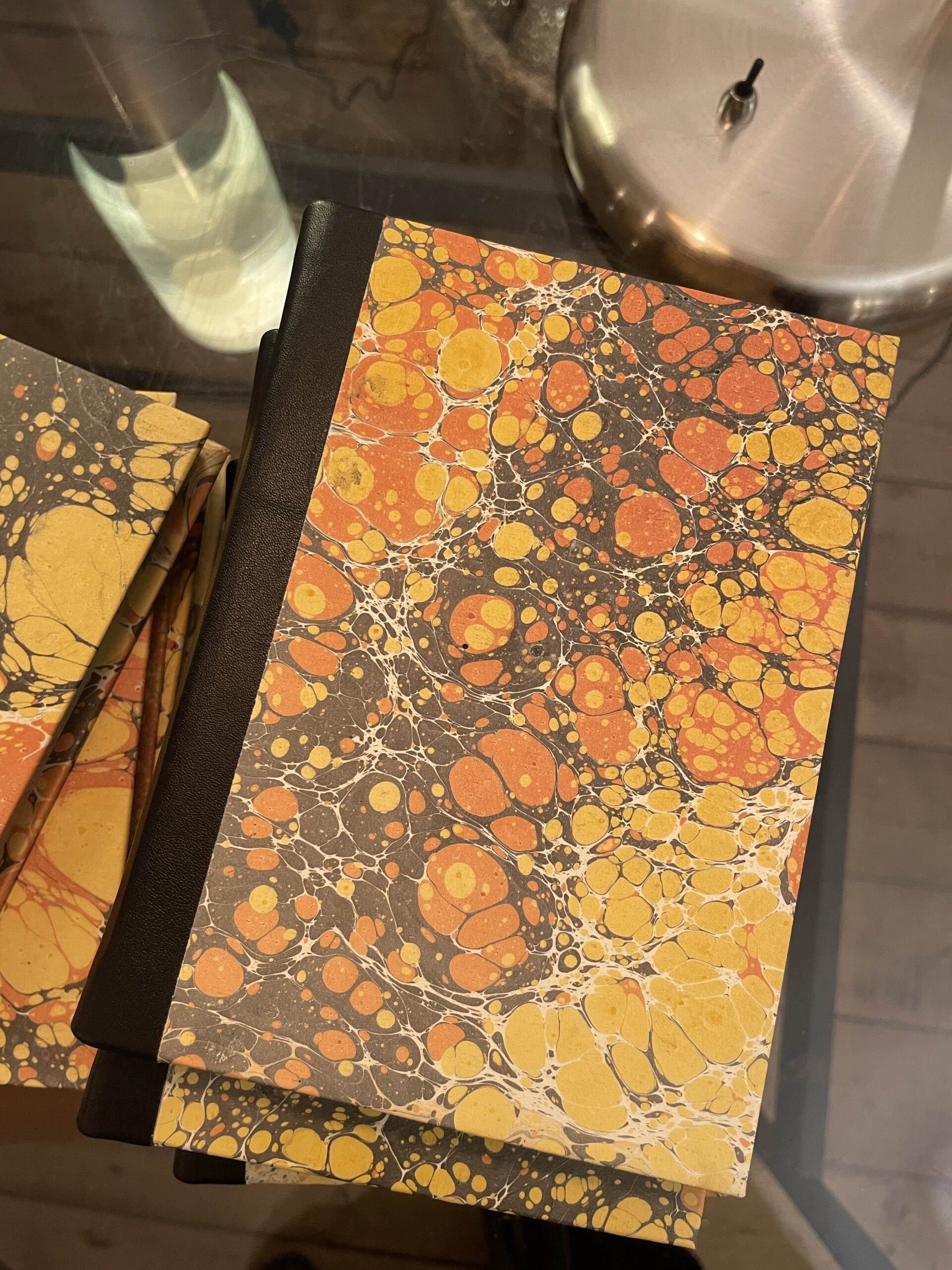 Leather notebook with ivory paper and marbled edge - Orange | Beau Marché